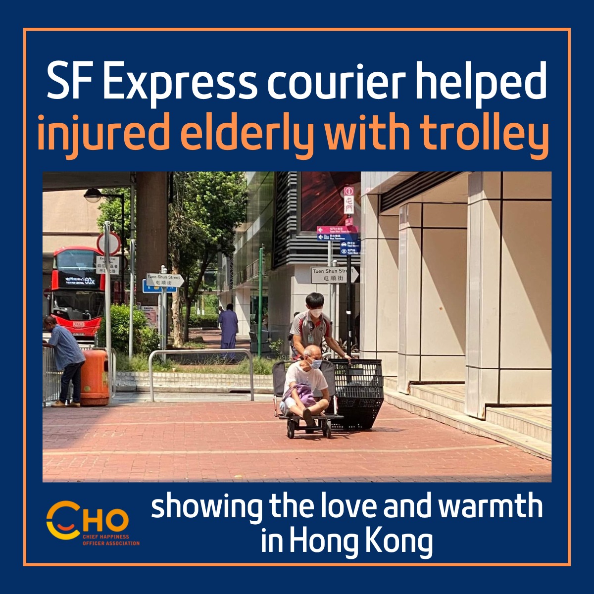 【SF Express courier helped injured elderly with trolley, awarded with ...